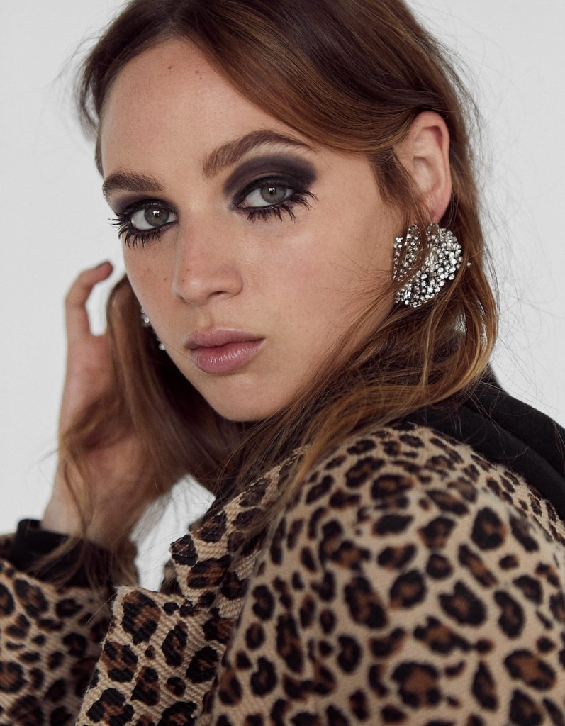 Halloween Con Lizzie Swanson - Elite Model Look