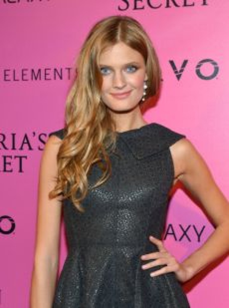 Constance - Victoria's Secret Fashion Show 2012 - Elite Model Look