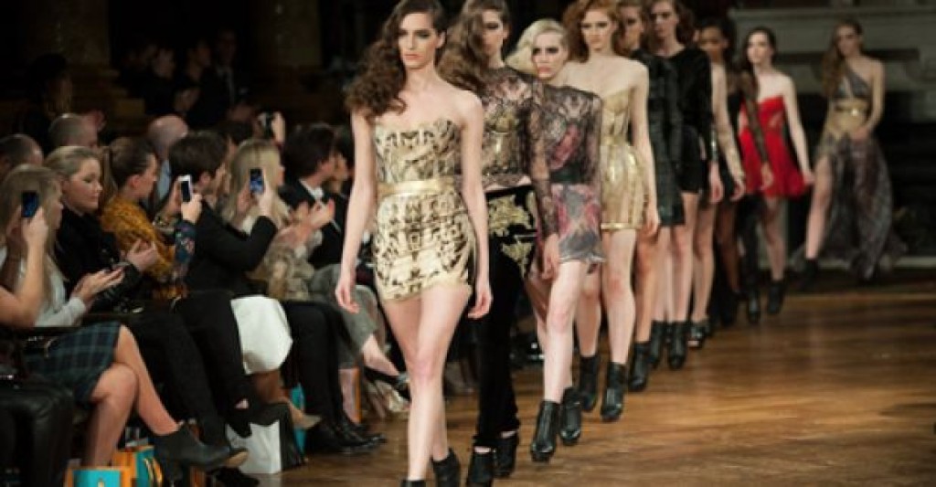 Acasa - Elite Model Look